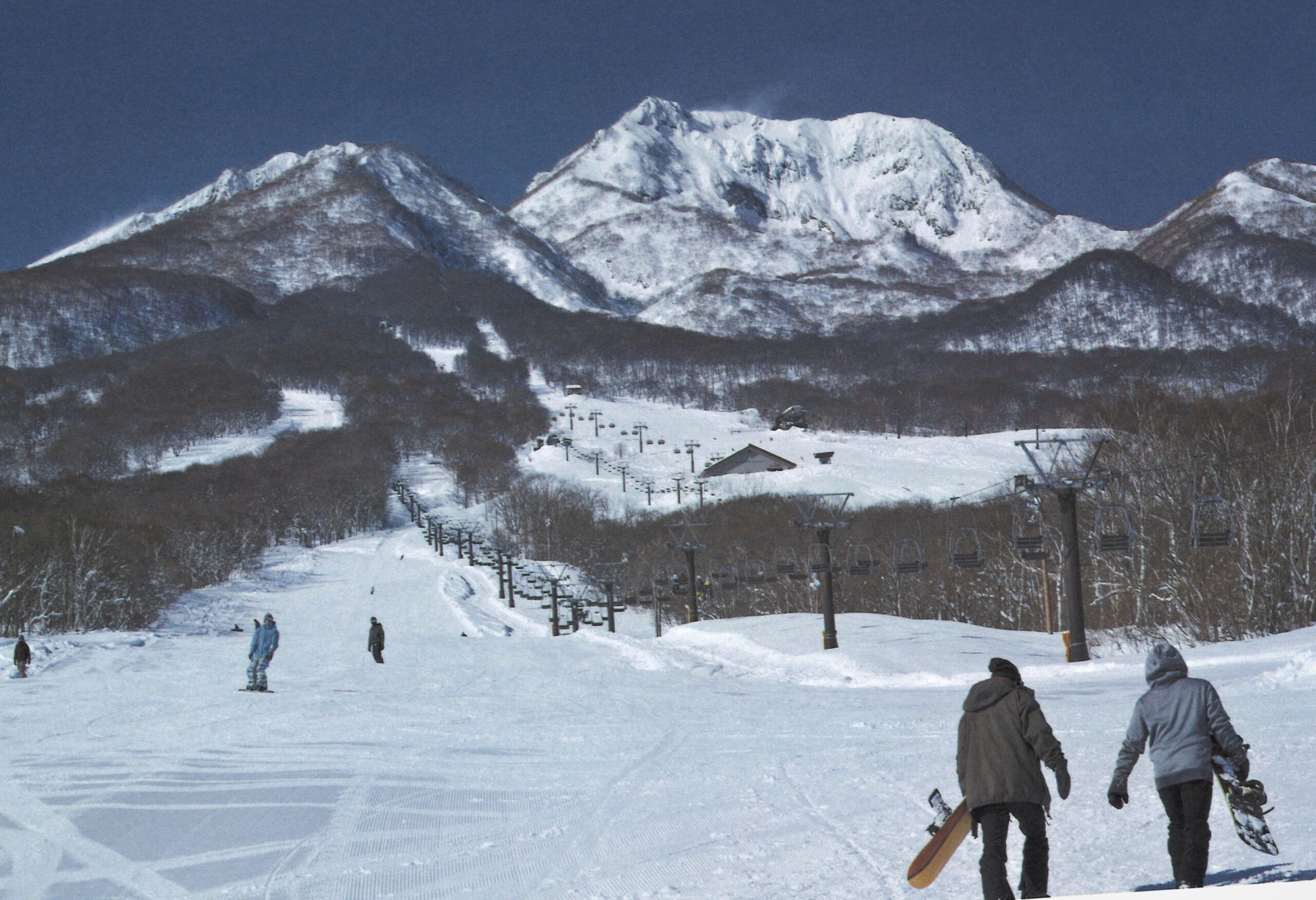 ＜Niigata Ski Resort Guide 2022-2023＞Ikenotaira Onsen Alpine Black Ski ...
